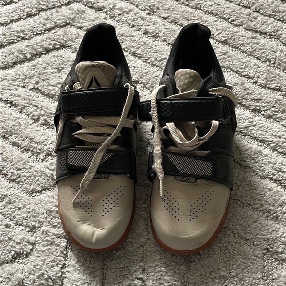 Reebok | Shoes | Reebok Weightlifting Black And Cream Exoframe R ...
